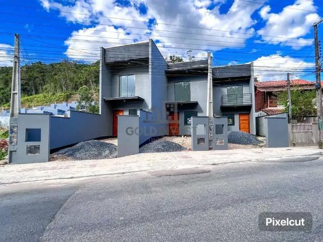 Casa / Sobrado para Venda em Brusque/SC Primeiro de Maio 2 Quartos