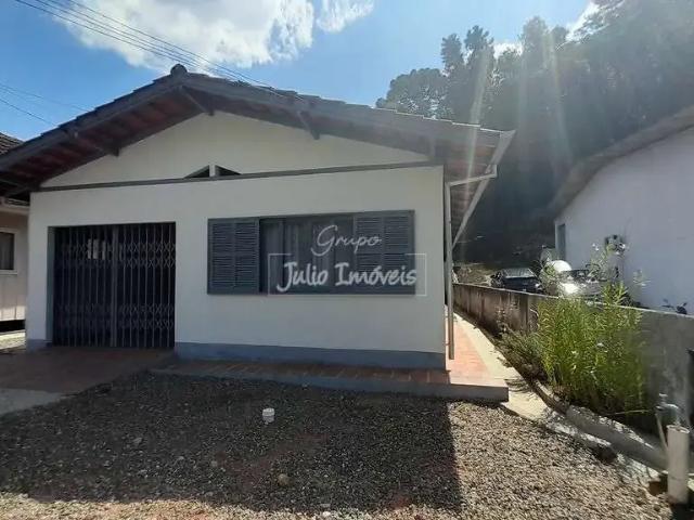 Casa / Sobrado para Venda em Brusque/SC Primeiro de Maio 3 Quartos