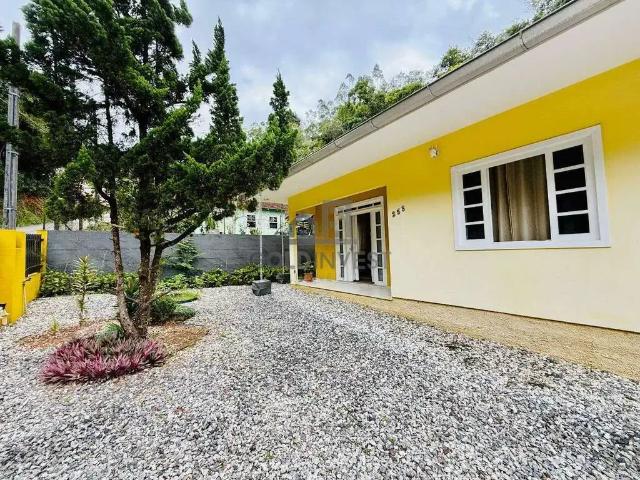 Casa / Sobrado para Venda em Brusque/SC Primeiro de Maio 3 Quartos