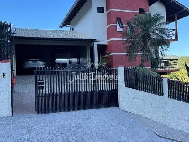 Casa / Sobrado para Venda em Brusque/SC Primeiro de Maio 3 Quartos
