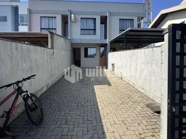 Casa / Sobrado para Venda em Brusque/SC Rio Branco 2 Quartos