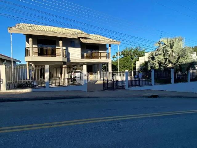 Casa / Sobrado para Venda em Brusque/SC Rio Branco 2 Quartos