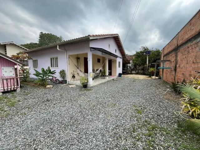 Casa / Sobrado para Venda em Brusque/SC Tomaz Coelho 3 Quartos