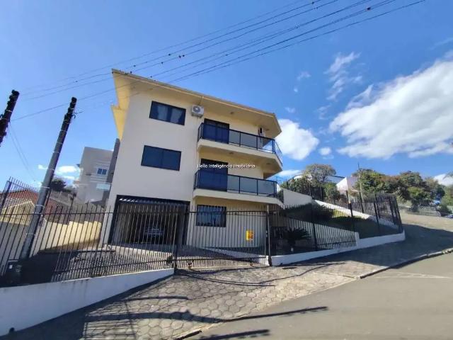 Casa / Sobrado para Venda em Caçador/SC Der 5 Quartos
