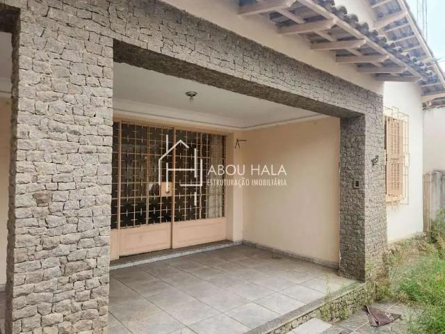 Casa / Sobrado para Venda em Caçapava/SP Centro 3 Quartos