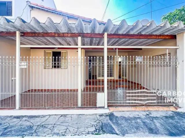 Casa / Sobrado para Venda em Caçapava/SP Centro 3 Quartos