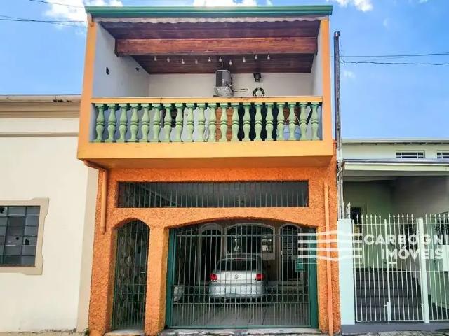 Casa / Sobrado para Venda em Caçapava/SP Centro 3 Quartos
