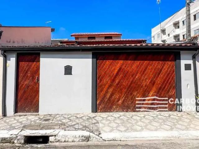 Casa / Sobrado para Venda em Caçapava/SP Centro 3 Quartos