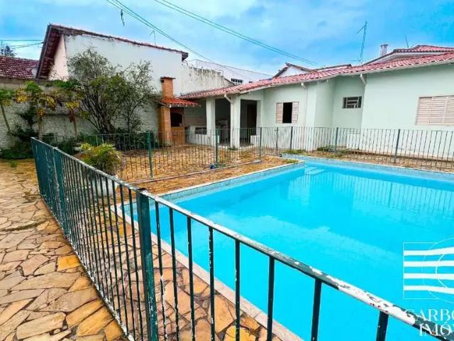Casa / Sobrado para Venda em Caçapava/SP Centro 3 Quartos