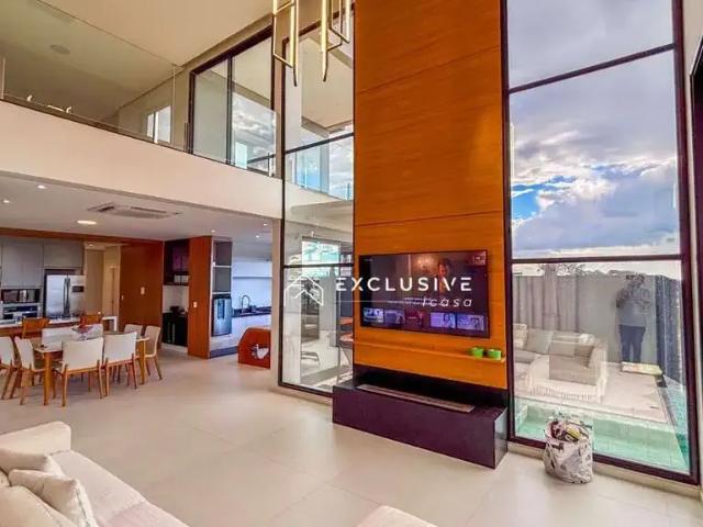 Casa / Sobrado para Venda em Caçapava/SP Condomínio Terras Altas 4 Quartos
