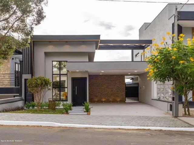 Casa / Sobrado para Venda em Caçapava/SP Reserva do Vale 3 Quartos