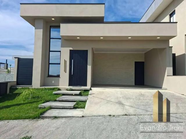 Casa / Sobrado para Venda em Caçapava/SP Residencial Colinas 3 Quartos
