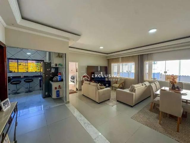 Casa / Sobrado para Venda em Caçapava/SP Vila São João 4 Quartos