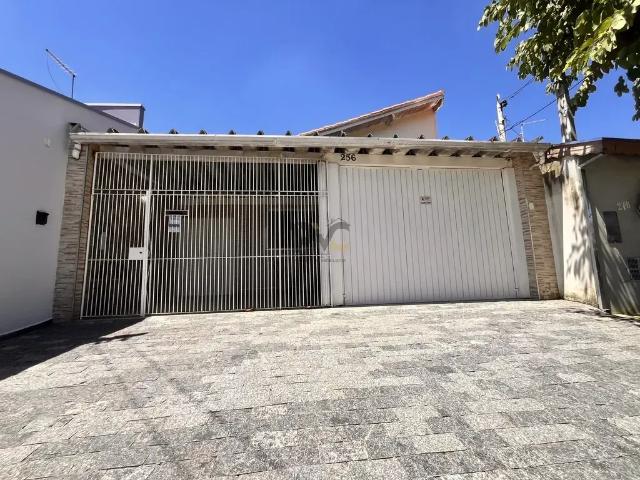 Casa / Sobrado para Venda em Caçapava/SP Vila Santos 3 Quartos