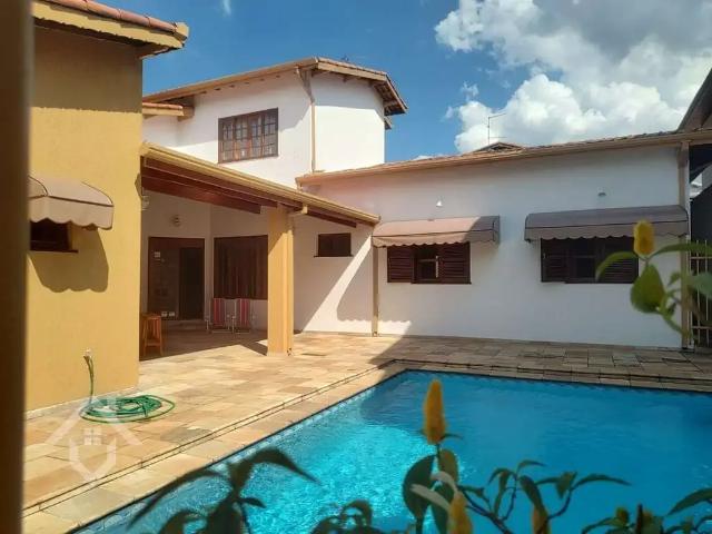 Casa / Sobrado para Venda em Caçapava/SP Vila Santos 4 Quartos