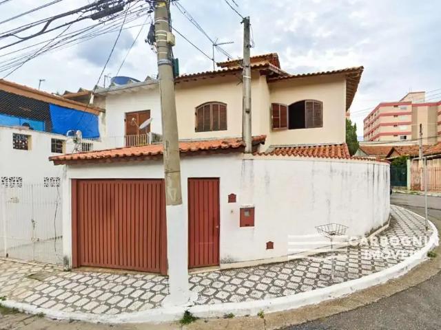 Casa / Sobrado para Venda em Caçapava/SP Vila Resende 4 Quartos
