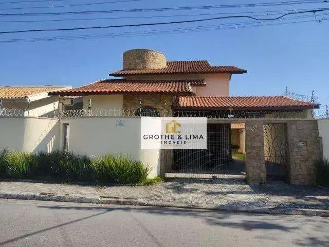 Casa / Sobrado para Venda em Caçapava/SP Vila Resende 4 Quartos