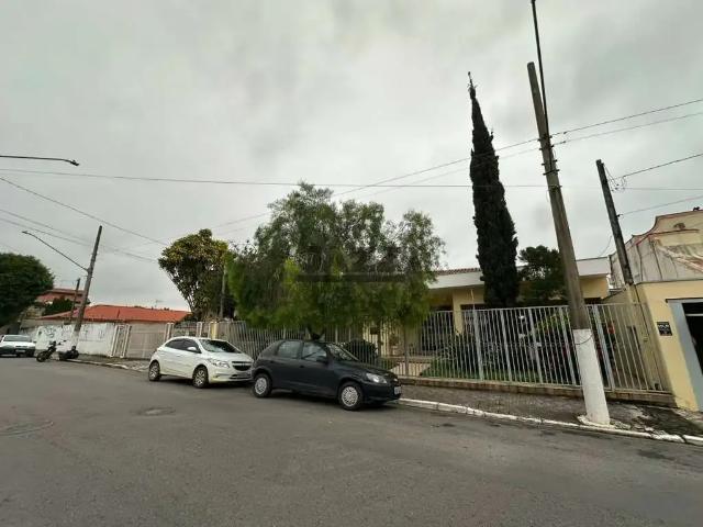 Casa / Sobrado para Venda em Caçapava/SP Vila Resende 3 Quartos