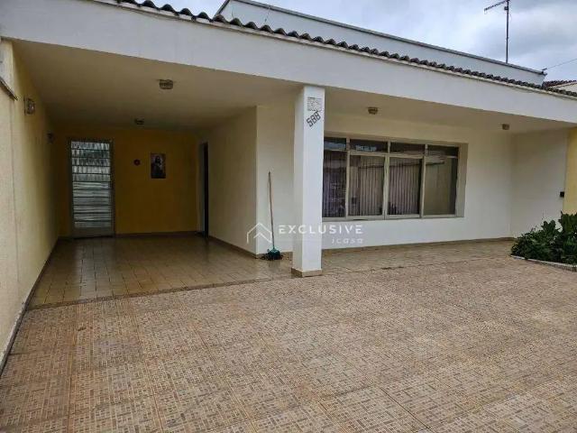 Casa / Sobrado para Venda em Caçapava/SP Vila Resende 3 Quartos