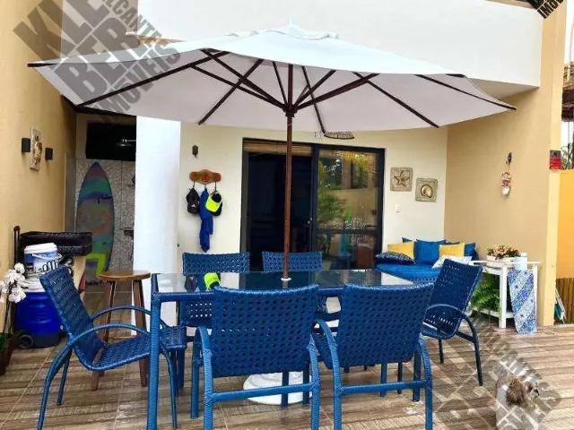 Casa / Sobrado para Venda em Camaçari/BA Monte Gordo 3 Quartos