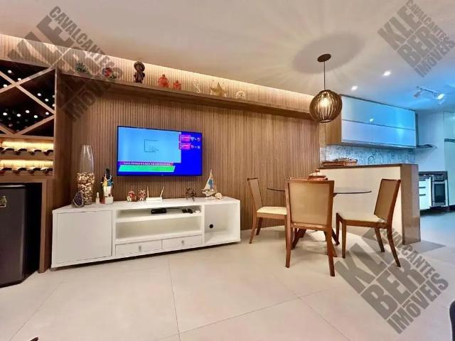 Casa / Sobrado para Venda em Camaçari/BA Monte Gordo 3 Quartos
