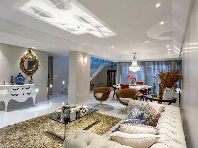 Casa / Sobrado para Venda em Camaçari/BA Vila de Abrantes 3 Quartos