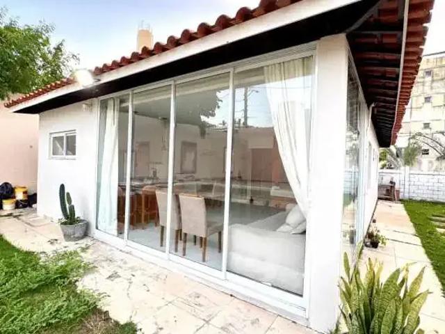 Casa / Sobrado para Venda em Camaçari/BA Abrantes 3 Quartos