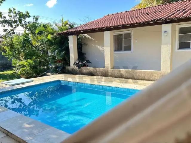Casa / Sobrado para Venda em Camaçari/BA Abrantes 3 Quartos