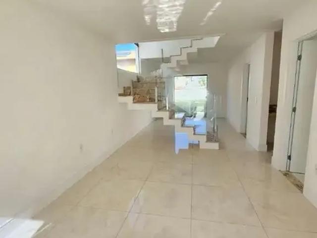 Casa / Sobrado para Venda em Camaçari/BA Abrantes 4 Quartos