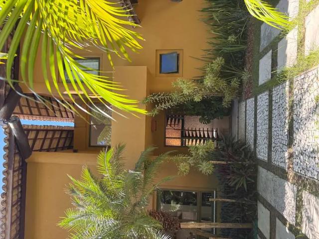 Casa / Sobrado para Venda em Camaçari/BA Abrantes 4 Quartos