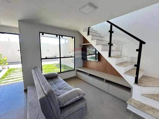 Casa / Sobrado para Venda em Camaçari/BA Arembepe Abrantes 2 Quartos