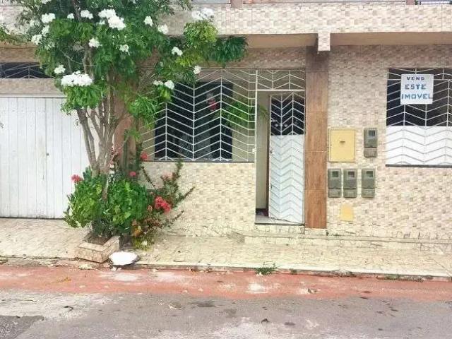 Casa / Sobrado para Venda em Camaçari/BA Arembepe Abrantes 3 Quartos