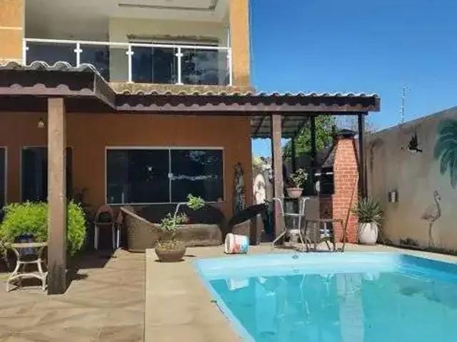 Casa / Sobrado para Venda em Camaçari/BA Arembepe Abrantes 3 Quartos
