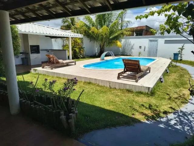 Casa / Sobrado para Venda em Camaçari/BA Arembepe Abrantes 3 Quartos