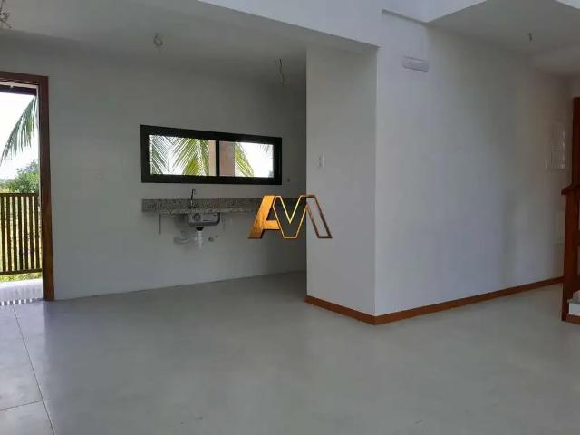 Casa / Sobrado para Venda em Camaçari/BA Guarajuba 4 Quartos