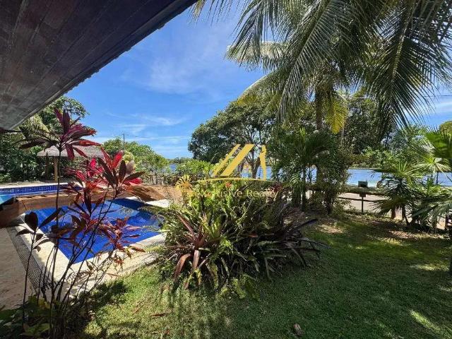 Casa / Sobrado para Venda em Camaçari/BA Guarajuba 5 Quartos