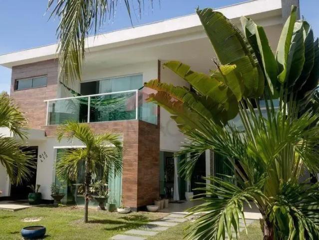 Casa / Sobrado para Venda em Camaçari/BA Guarajuba 6 Quartos