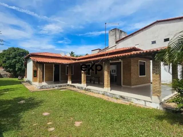 Casa / Sobrado para Venda em Camaçari/BA Jauá 3 Quartos