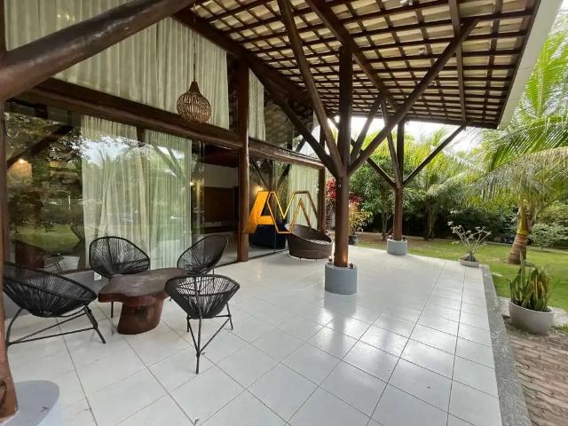 Casa / Sobrado para Venda em Camaçari/BA Praia de Busca Vida 4 Quartos