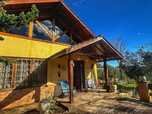 Casa / Sobrado para Venda em Camanducaia/MG Monte Verde 3 Quartos