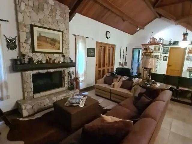 Casa / Sobrado para Venda em Camanducaia/MG Monte Verde 4 Quartos