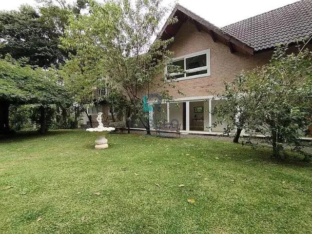 Casa / Sobrado para Venda em Camanducaia/MG Centro 7 Quartos