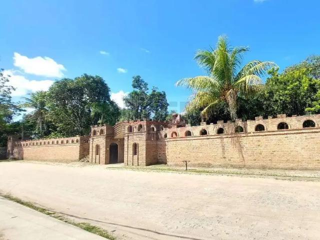 Casa / Sobrado para Venda em Camaragibe/PE Oitenta 9 Quartos