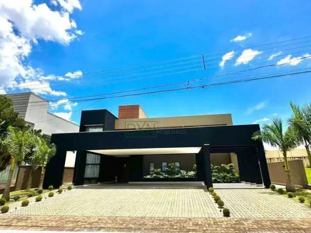 Casa / Sobrado para Venda em Cambé/PR Centro 4 Quartos