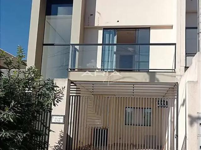 Casa / Sobrado para Venda em Cambé/PR Centro 3 Quartos