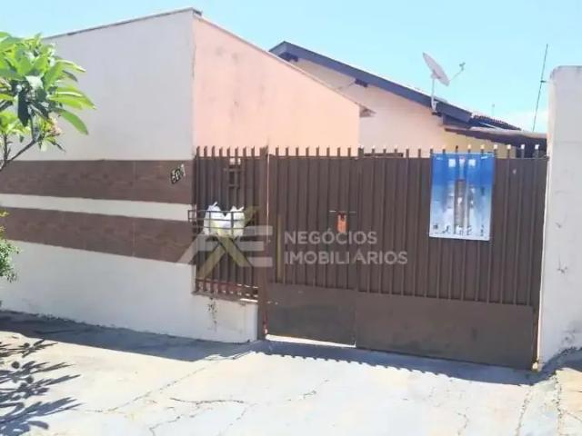 Casa / Sobrado para Venda em Cambé/PR Centro 3 Quartos