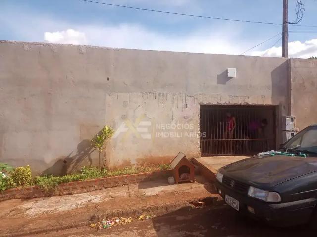 Casa / Sobrado para Venda em Cambé/PR Conjunto Habitacional Ulysses Guimarães 3 Quartos