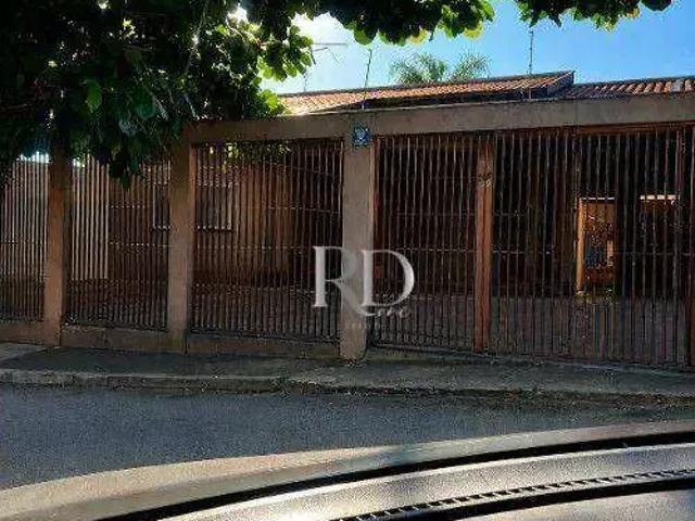 Casa / Sobrado para Venda em Cambé/PR Conjunto Residencial Roberto Conceição 3 Quartos