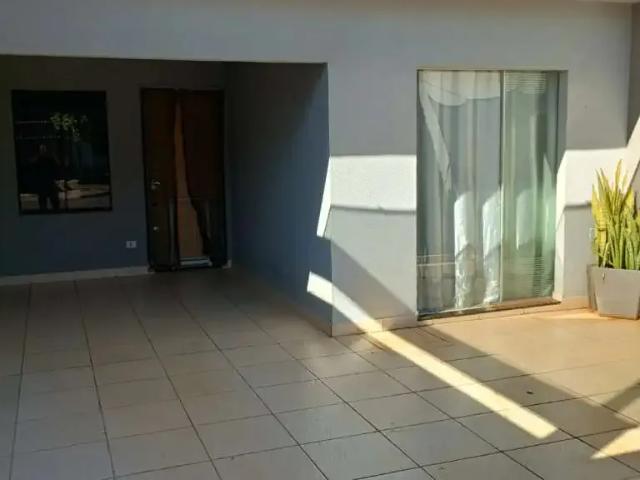 Casa / Sobrado para Venda em Cambé/PR Jardim Montecatini 2 Quartos