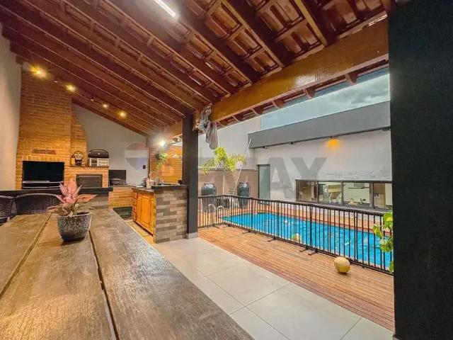 Casa / Sobrado para Venda em Cambé/PR Jardim Silvino 4 Quartos